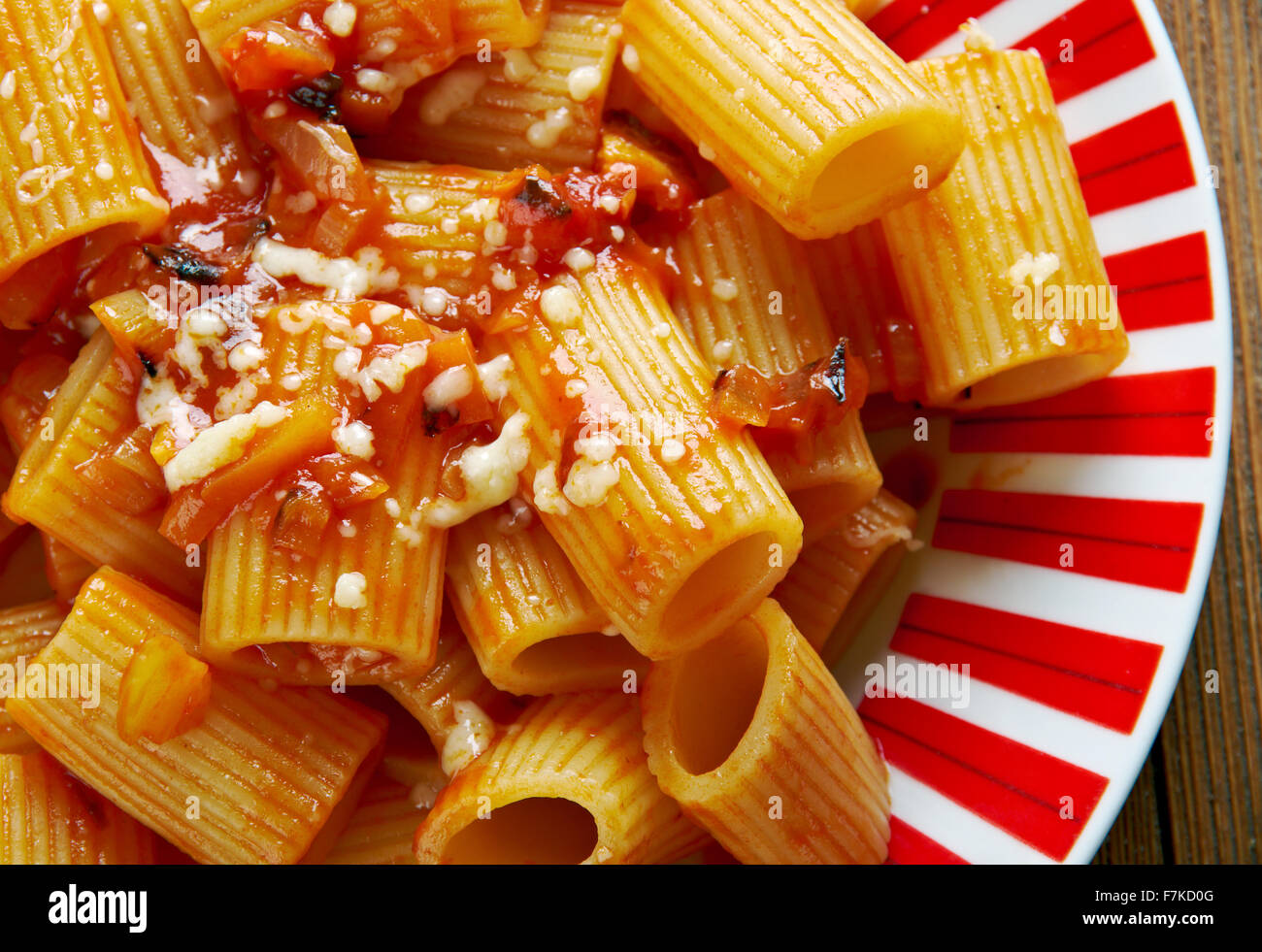Rigatoni con la pajata hi-res stock photography and images - Alamy