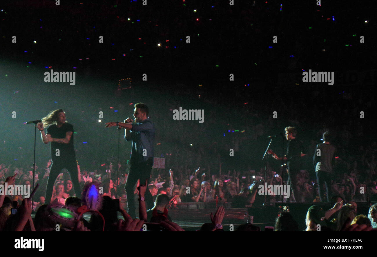 One Direction play their final gig at the Motorpoint Arena Sheffield ...