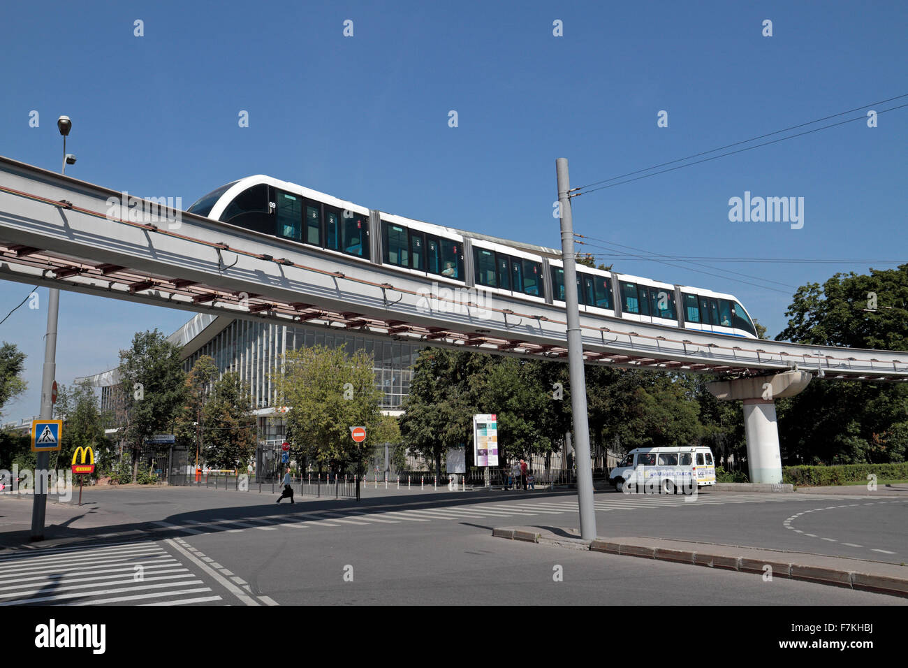 Straddle beam monorail hi-res stock photography and images - Alamy