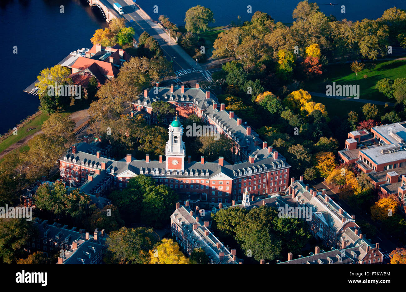 Boston harvard campus river hi-res stock photography and images - Alamy