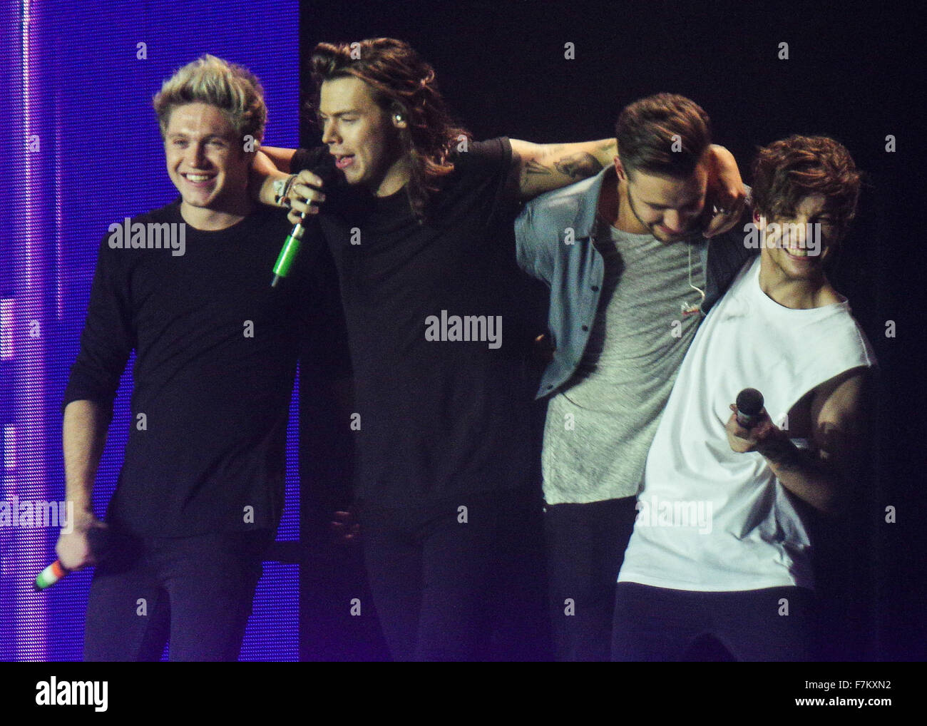 One Direction play their final gig at the Motorpoint Arena Sheffield ...