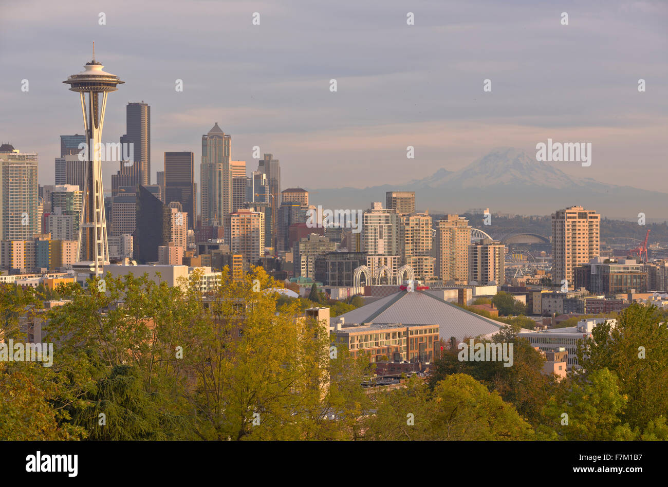 Seattle cityscapes hi-res stock photography and images - Alamy