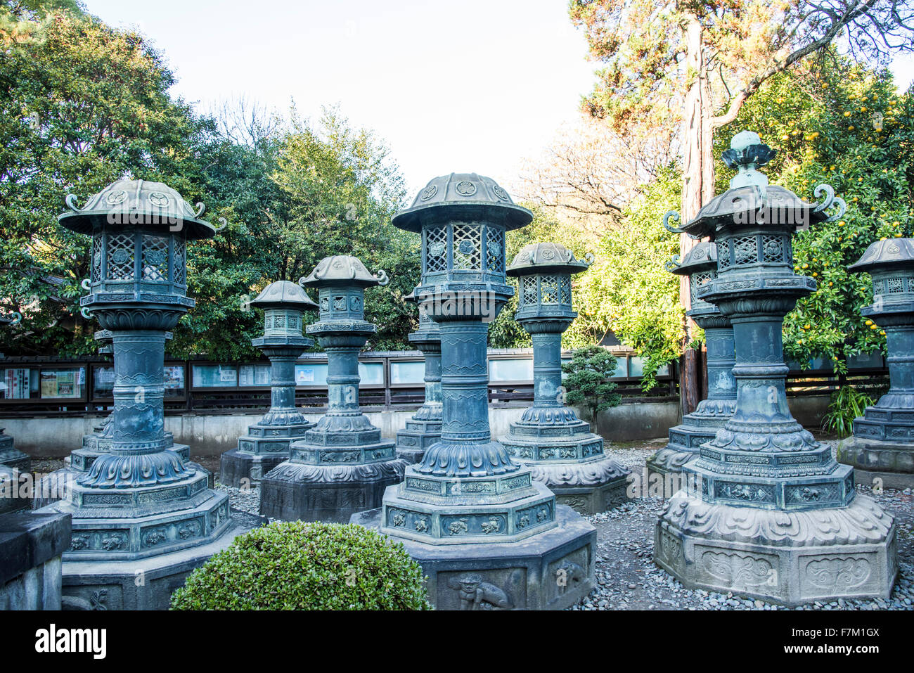 Ueno Toshogu Shrine,Ueno Park,Taito-Ku,Tokyo,Japan Stock Photo - Alamy