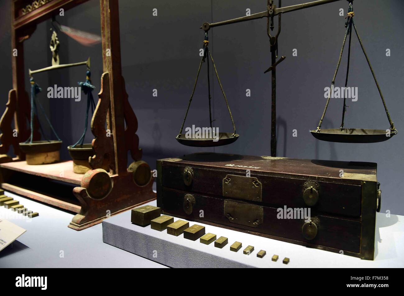 1911 scales hi-res stock photography and images - Alamy