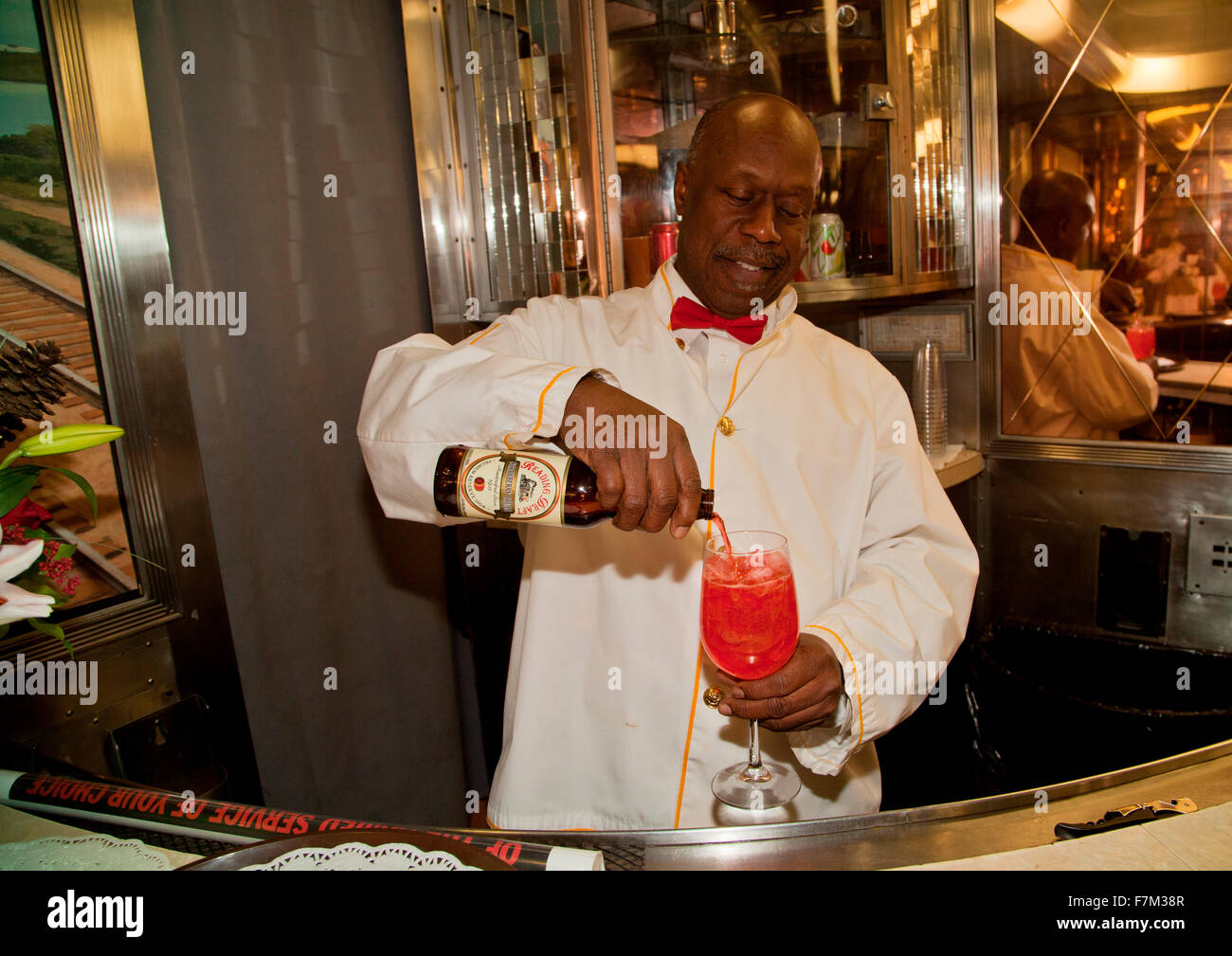 Train porter african american hi-res stock photography and images - Alamy