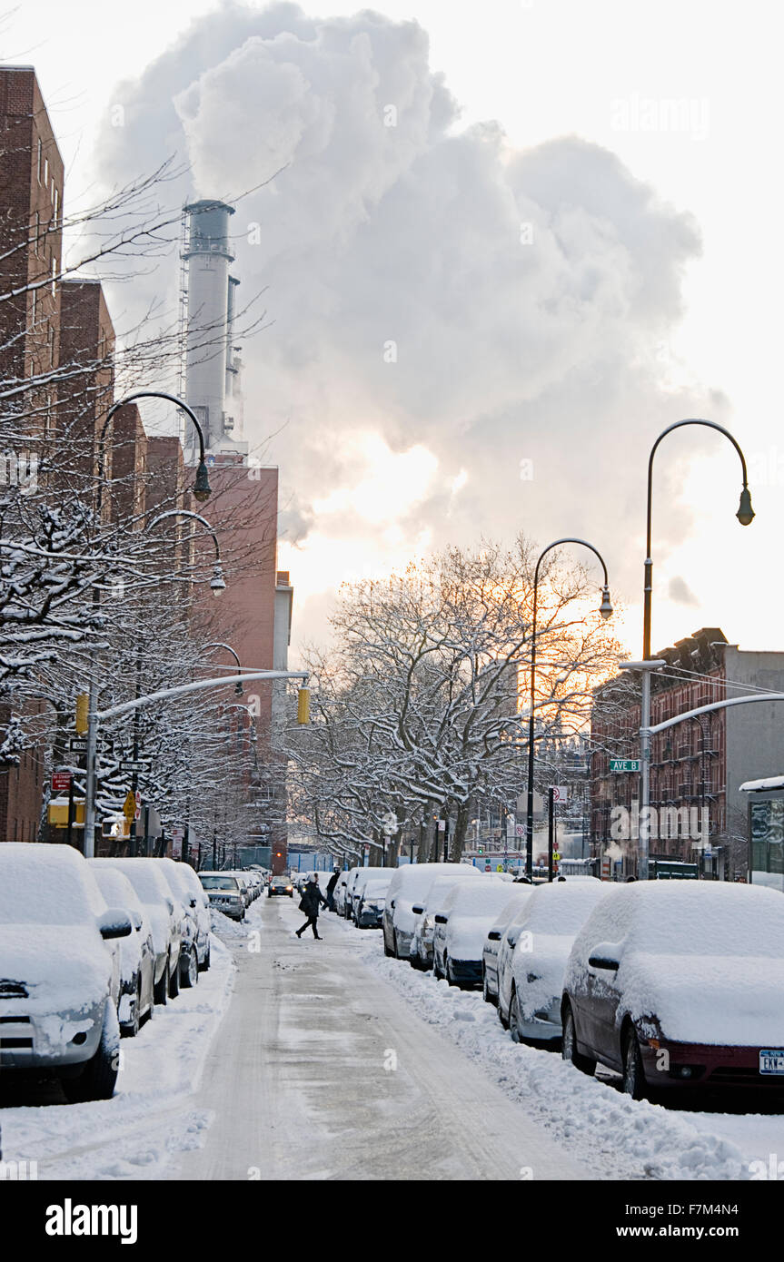 Manhattan con edison plant hi-res stock photography and images - Alamy