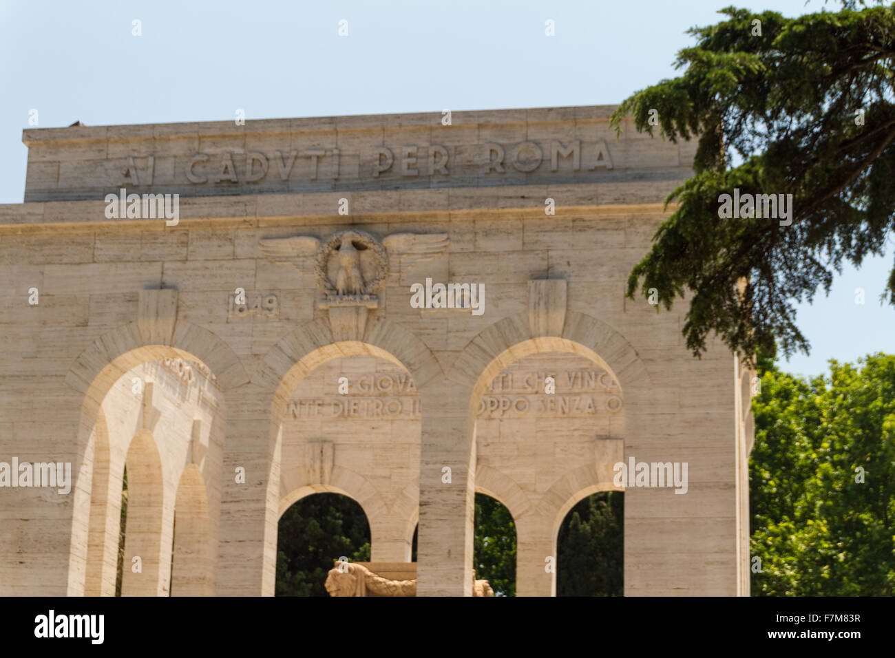 Ossuary of the fallen during the defence of Rome , Italy Stock Photo ...
