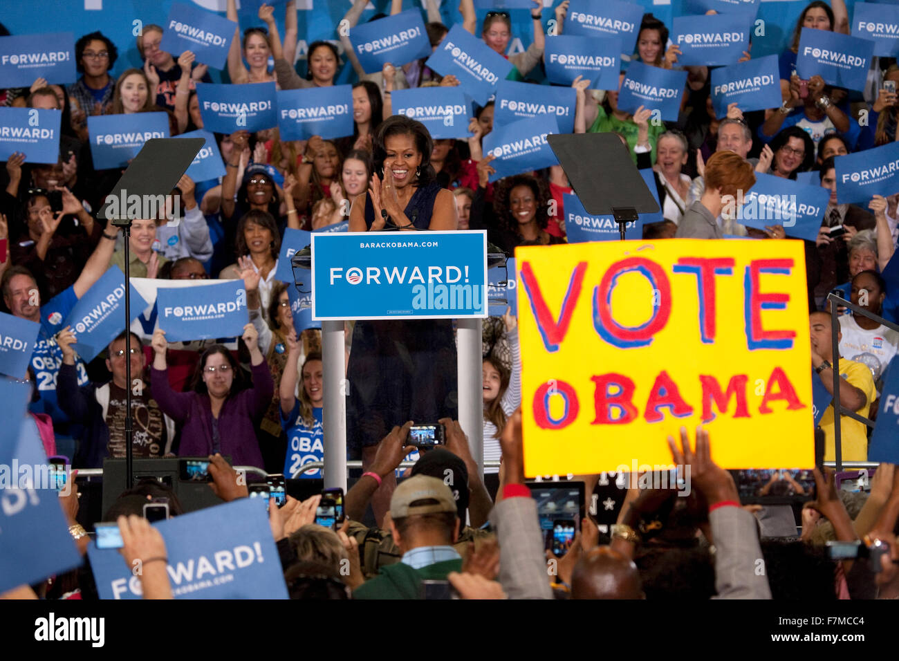 Michelle obama 2012 election hi-res stock photography and images - Alamy