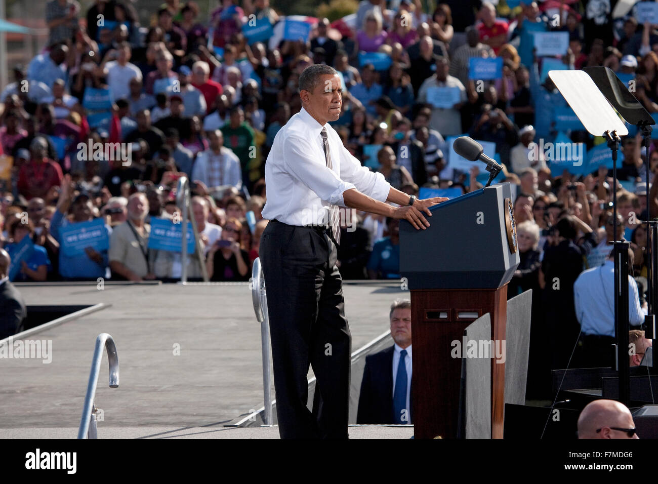 President Barack Obama appears at Presidential Campaign Rally, November ...