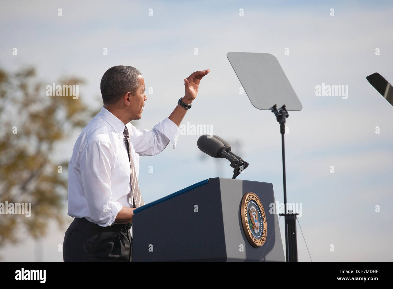 President Barack Obama appears at Presidential Campaign Rally, November ...