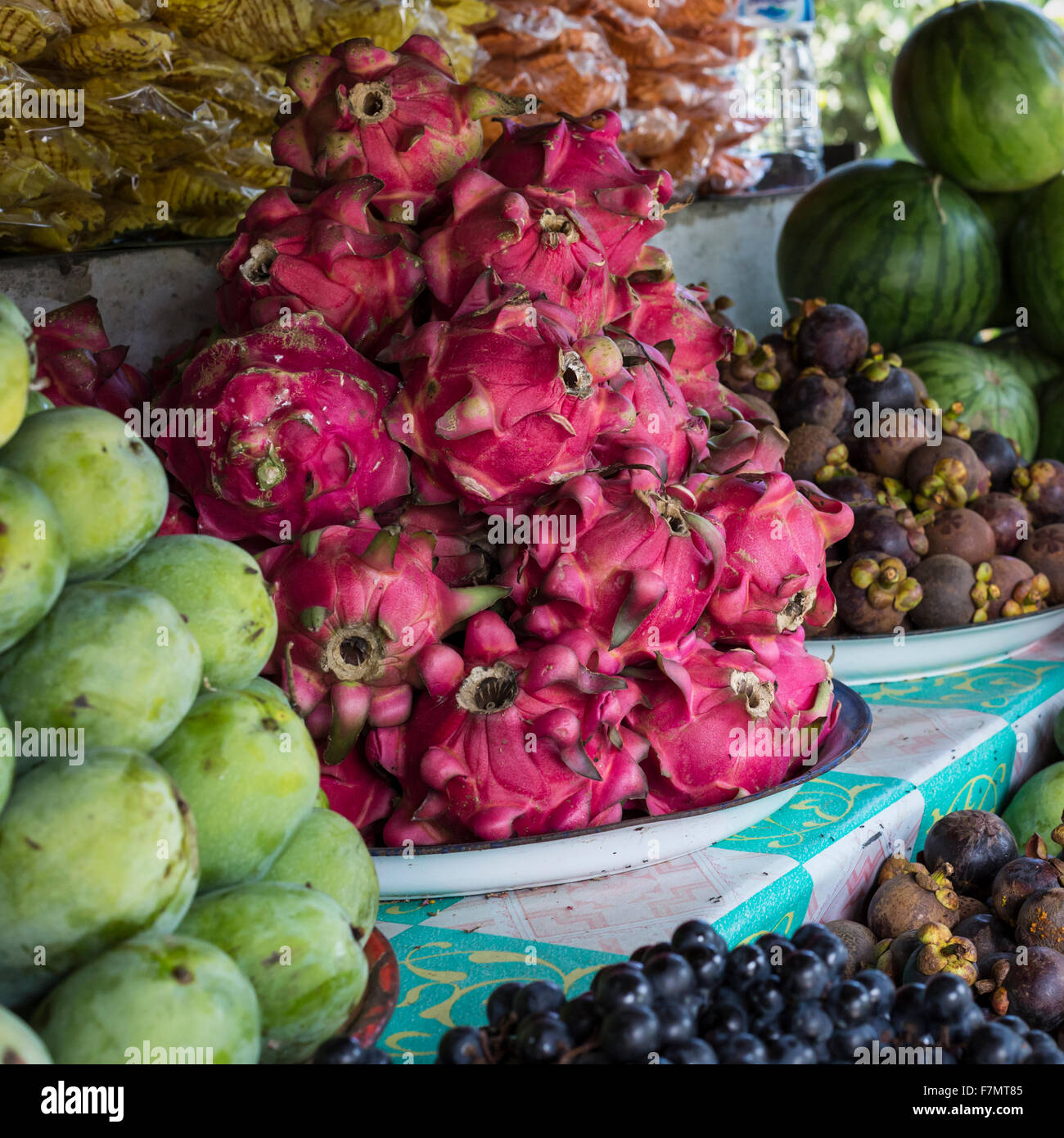 Fruit stall bali tropical asian indonesia hi-res stock photography and ...