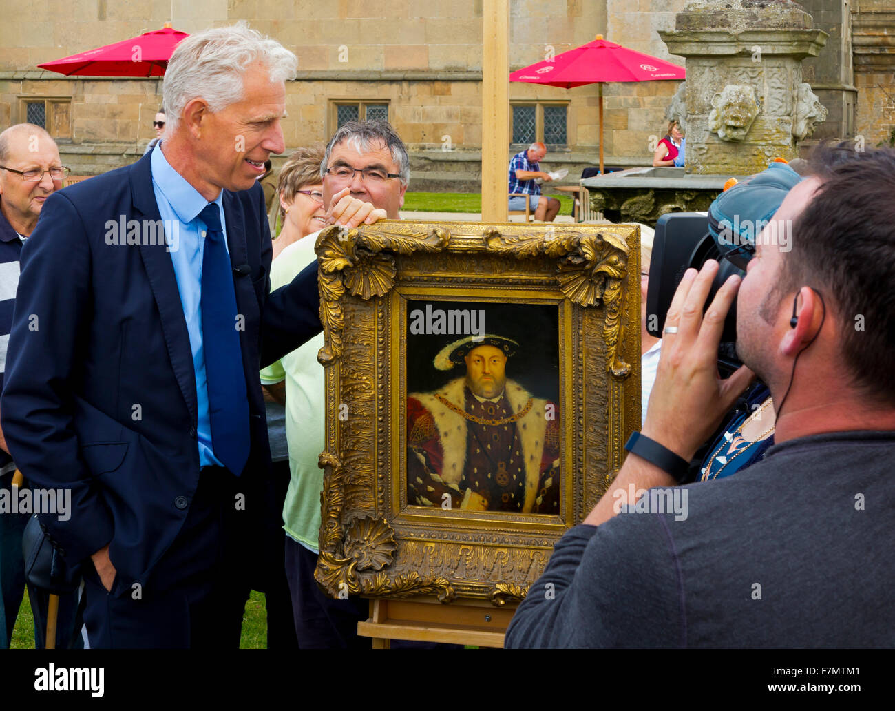 Antiques Roadshow Experts