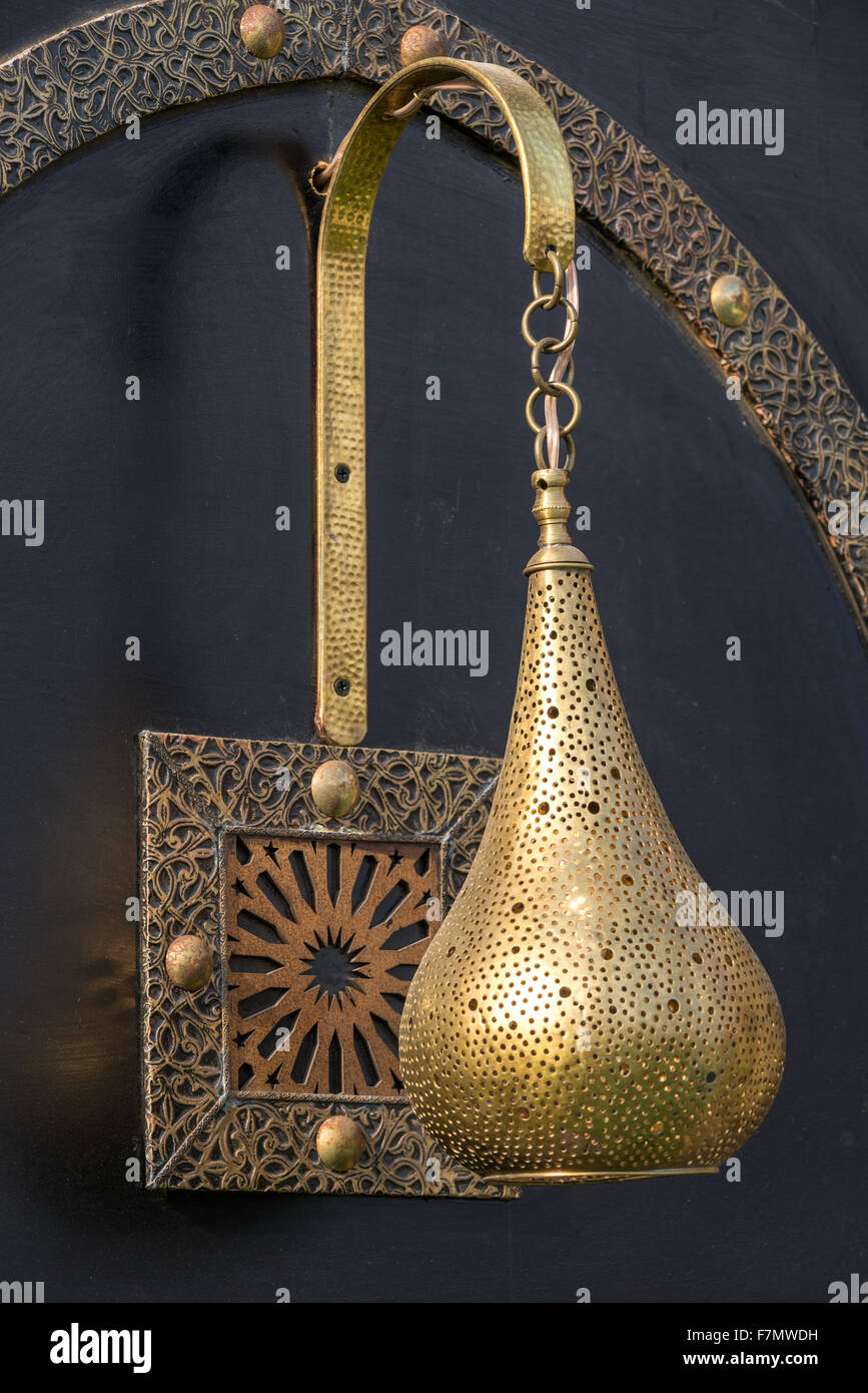 Arabic style door hi-res stock photography and images - Alamy