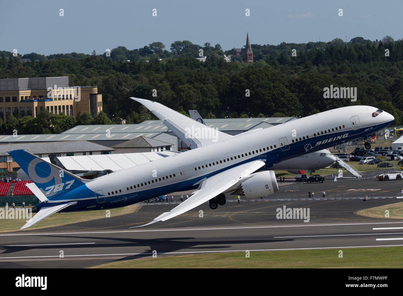 Boeing 787 Dreamliner Stock Photo - Alamy
