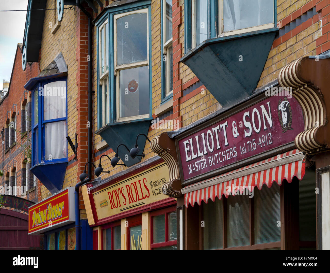 Coronation street set hi-res stock photography and images - Alamy