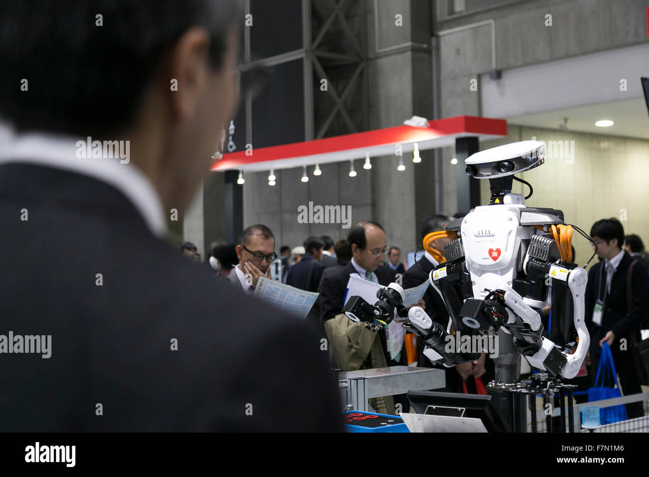 The Next-generation industrial robot NEXTAGE of Kawada Industries ...