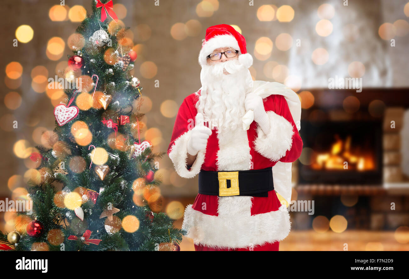 Santa claus thumbs up hi-res stock photography and images - Alamy