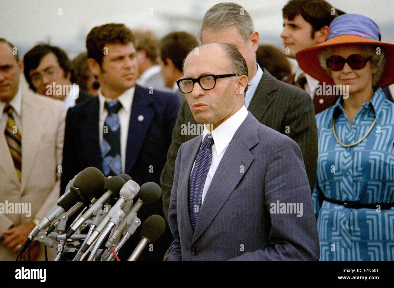 Menachem begin israeli prime minister hi-res stock photography and ...