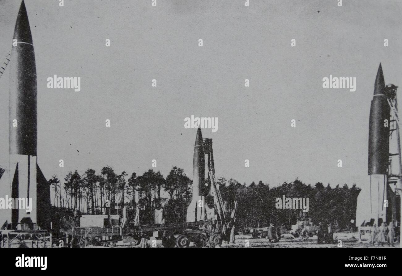 V 2 rocket 1944 hi-res stock photography and images - Alamy