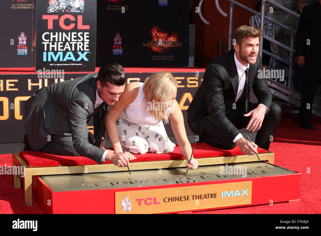 'The Hunger Games: Mockingjay - Part 2' cast hand and footprint ...