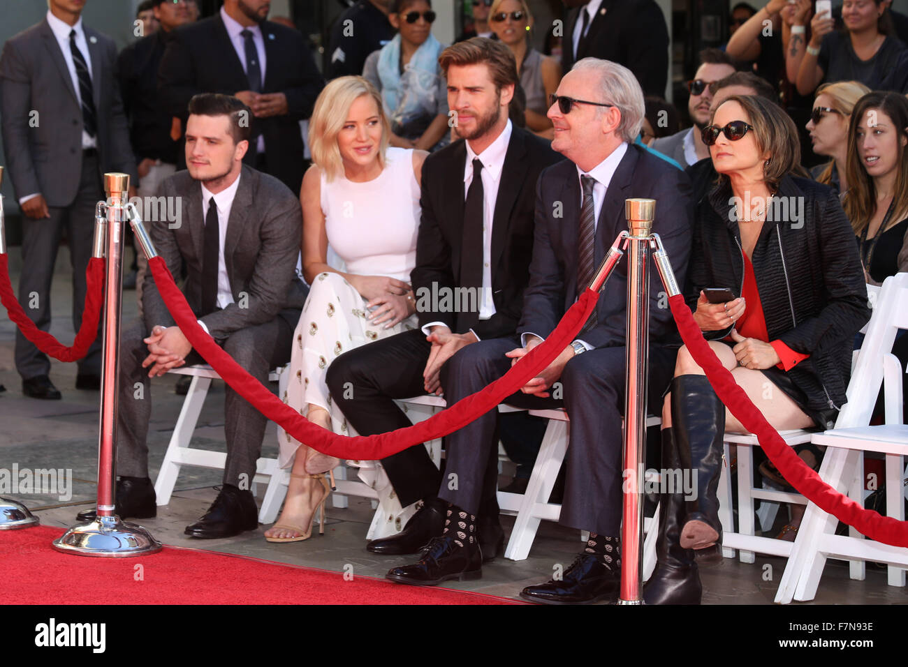 'The Hunger Games: Mockingjay - Part 2' cast hand and footprint ...