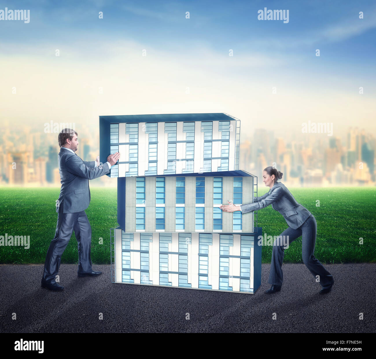 Constructing a skyscraper Stock Photo - Alamy