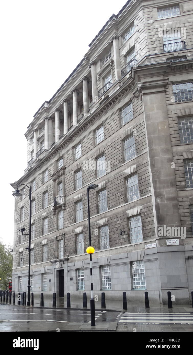 Thames house mi5 historical hi-res stock photography and images - Alamy