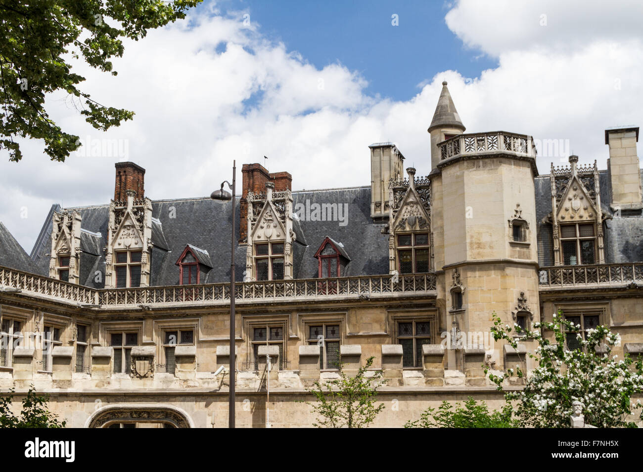 Historic building in Paris France Stock Photo - Alamy