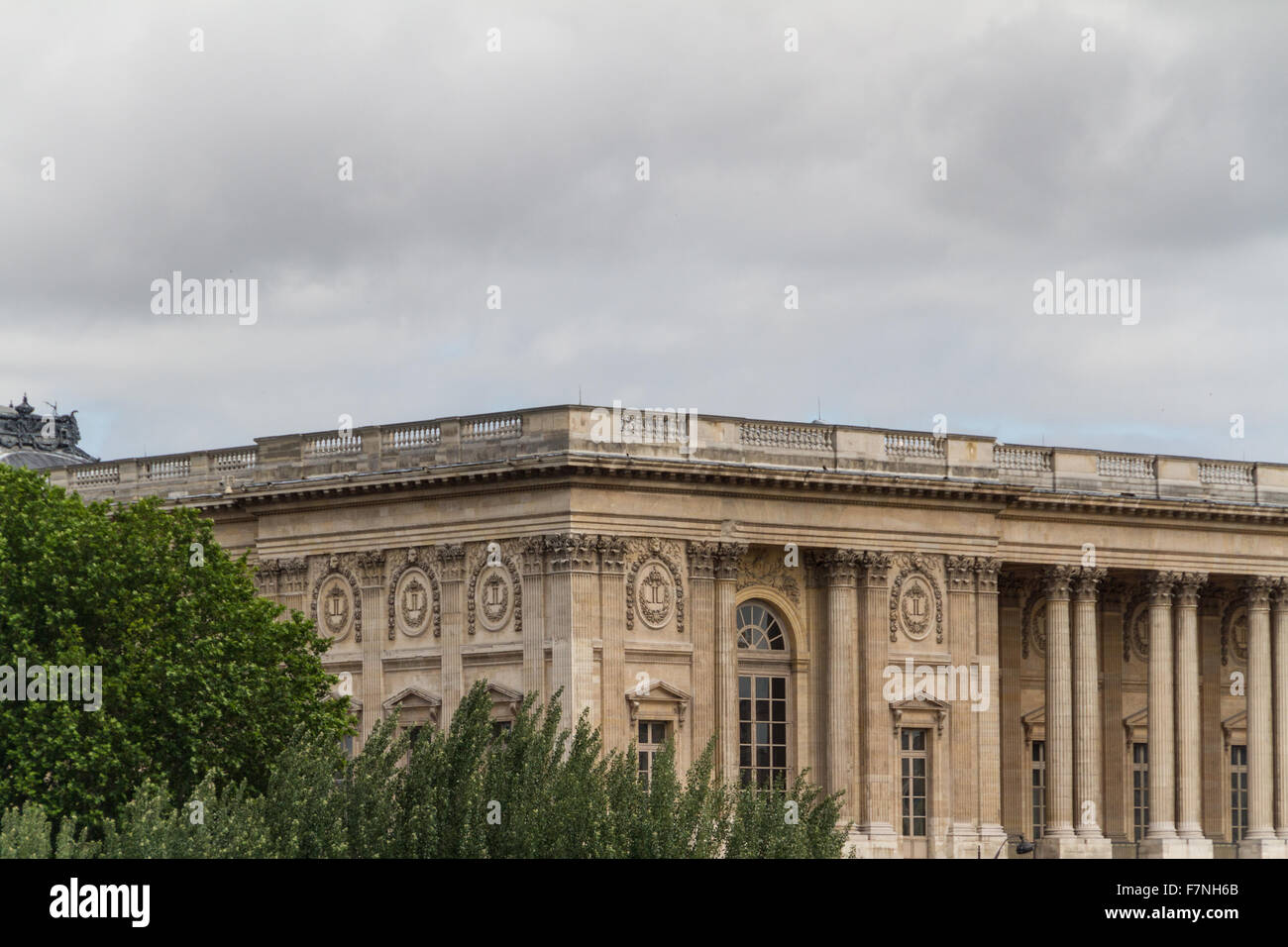 Historic building in Paris France Stock Photo - Alamy