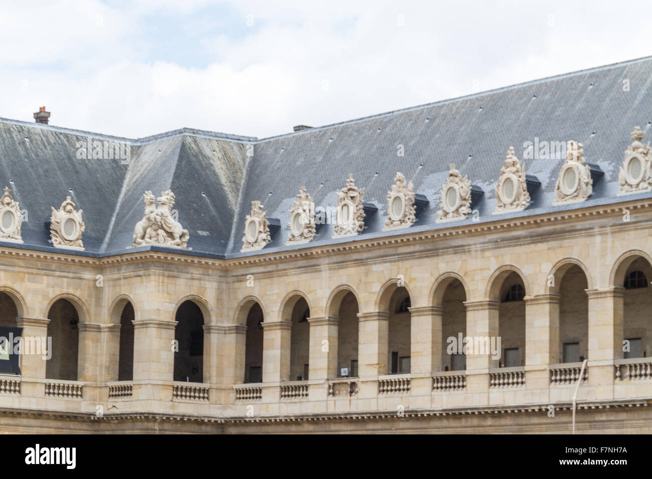 Historic building in Paris France Stock Photo - Alamy