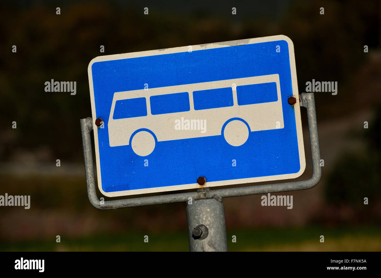 White bus stop sign hi-res stock photography and images - Alamy