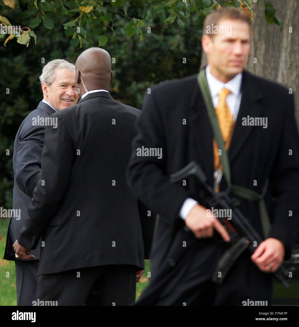 George w bush hi-res stock photography and images - Alamy