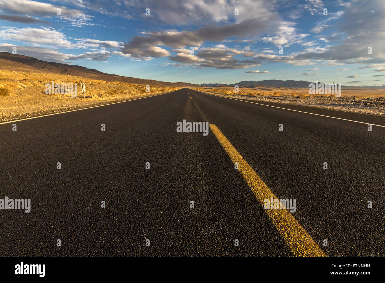 Lonely highway in desert of California, USA Stock Photo - Alamy