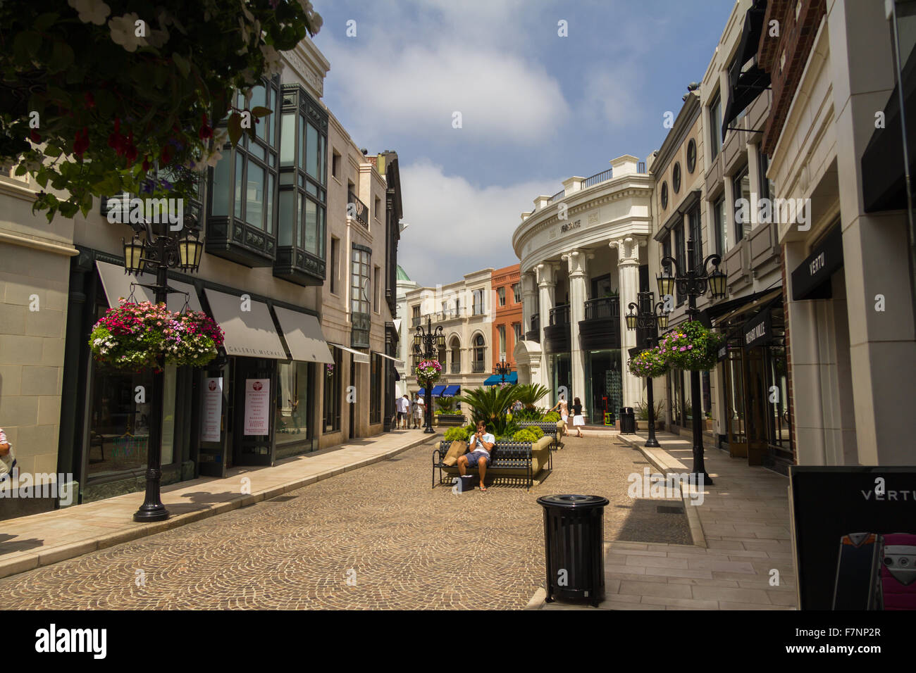 Shopping at famous Rodeo Drive, Beverly Hills Stock Photo - Alamy