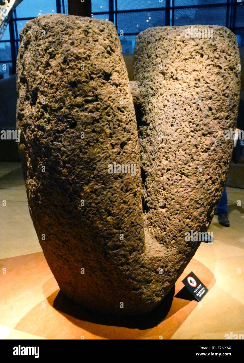 megalith, a large stone that has been used to construct a structure or ...