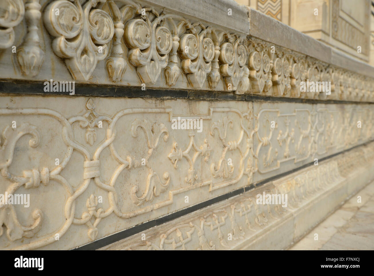 Wall design taj mahal hi-res stock photography and images - Alamy