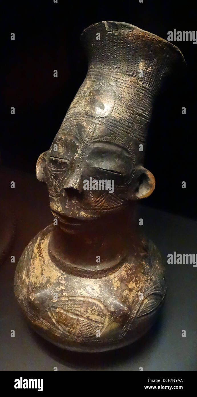 Terracotta anthropomorphic pot created by the Mangbetu people of the ...