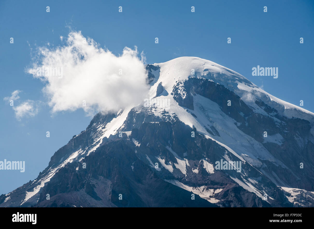 5047 m Mount Kazbek (Kazbegis Mkinvartsveri) in Khokh Range in Caucasus ...