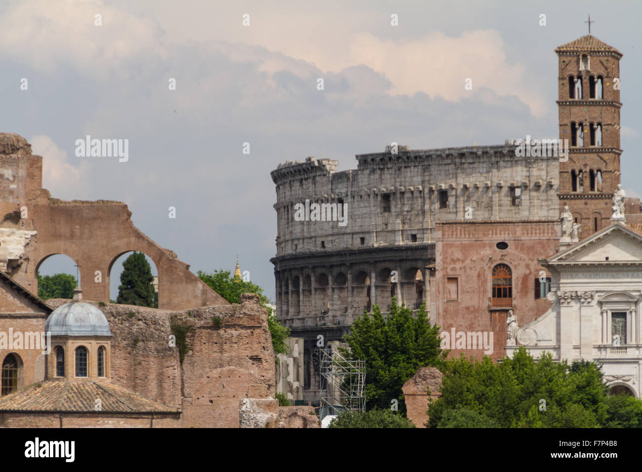 Building ruins and ancient columns in Rome, Italy Stock Photo - Alamy