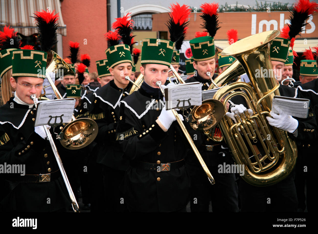 Europa, Deutschland, Sachsen, Erzgebirge, Thum, Bergparade | Europe ...