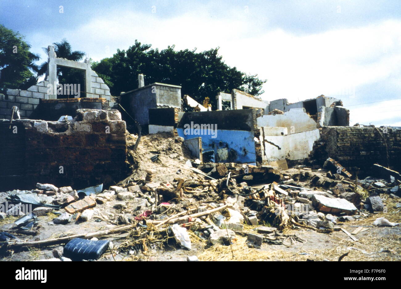 Damage choluteca river tegucigalpa honduras hurricane mitch disaster ...