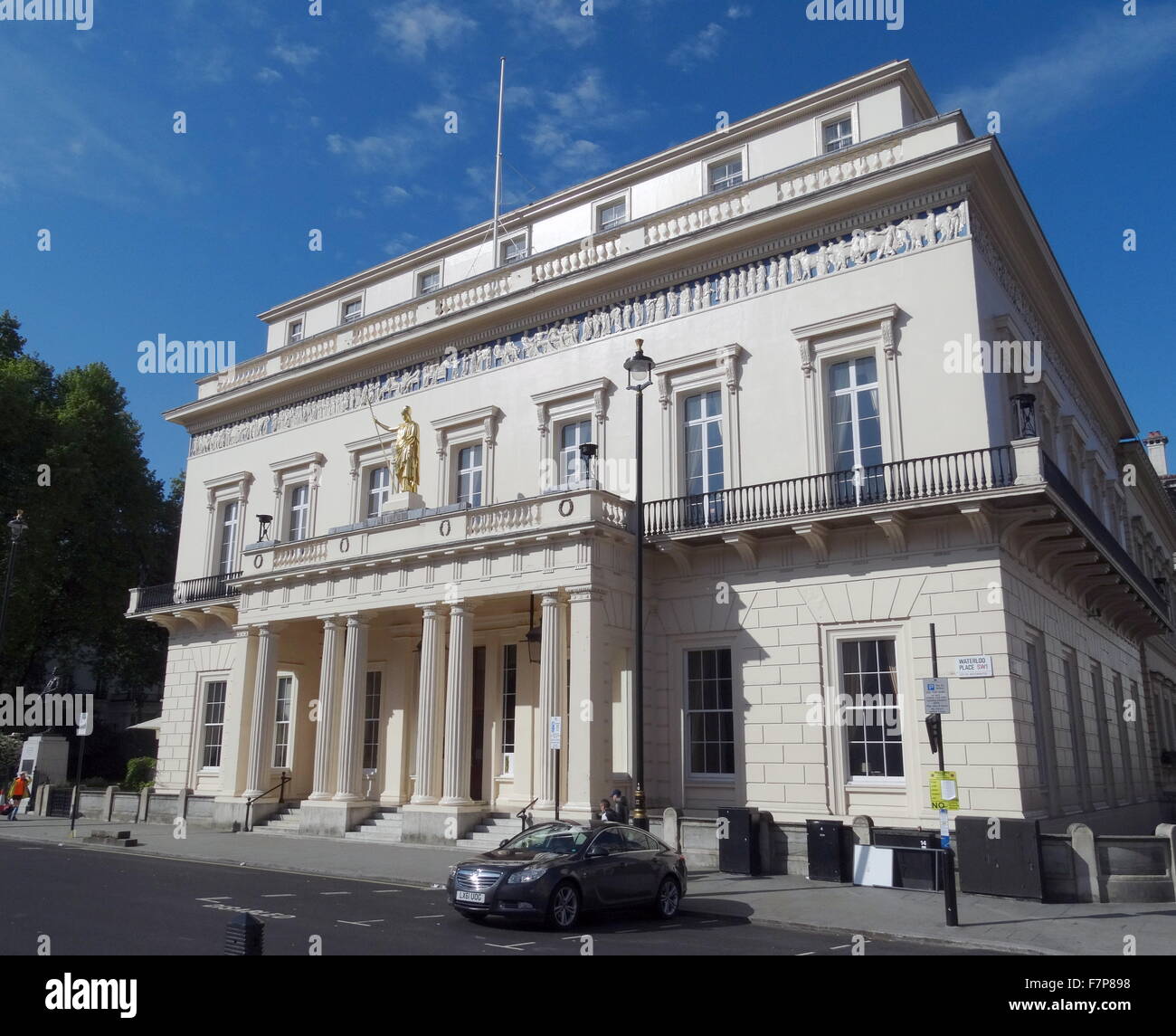 The athenaeum club london hi-res stock photography and images - Alamy