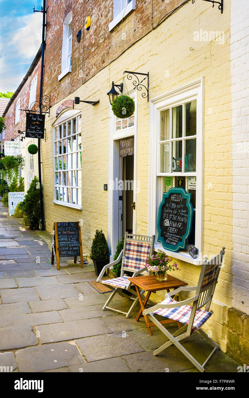 Ginnel hi-res stock photography and images - Alamy