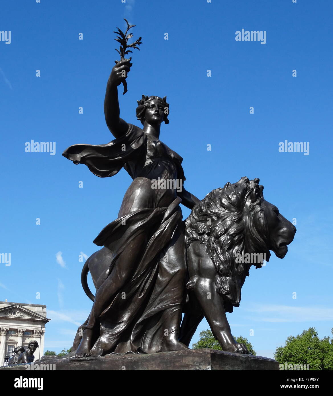 Representing peace hi-res stock photography and images - Alamy