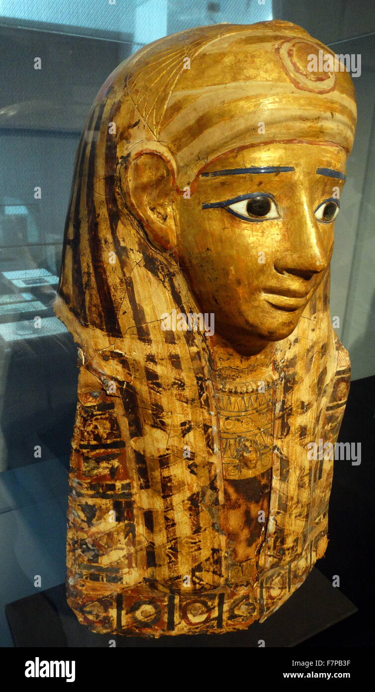 Ancient Egyptian funeral mask. Greco-Egyptian, Ptolemaic (304-30 aC ...