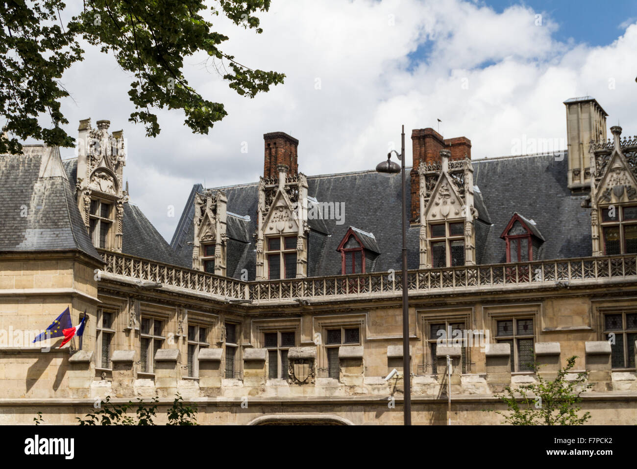 Historic building in Paris France Stock Photo - Alamy