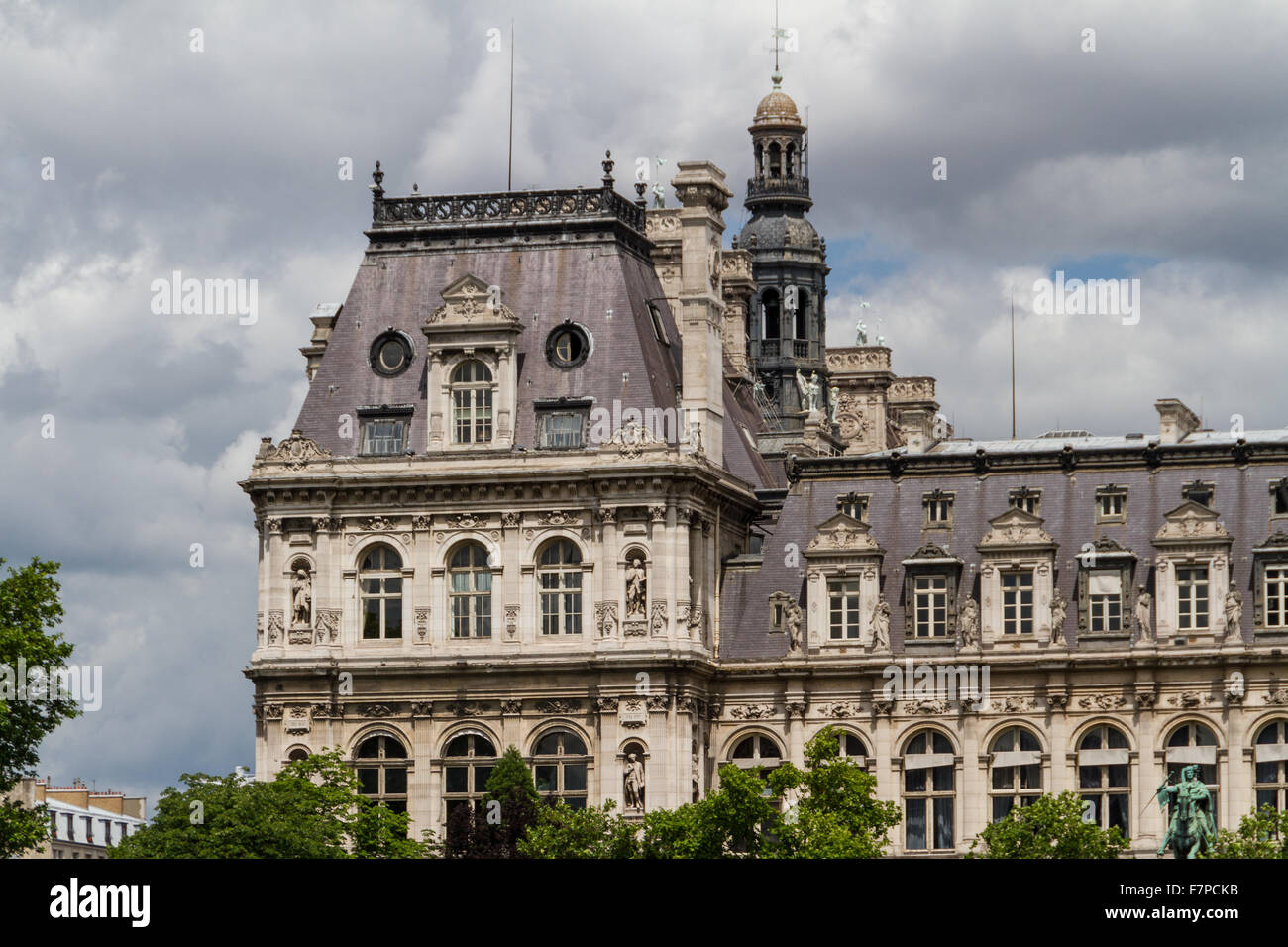 Historic building in Paris France Stock Photo - Alamy