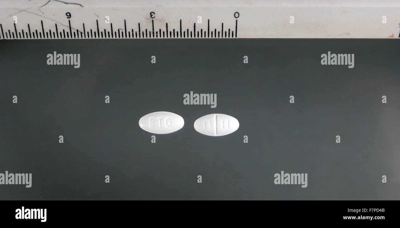 2 5mg tablets hi-res stock photography and images - Alamy