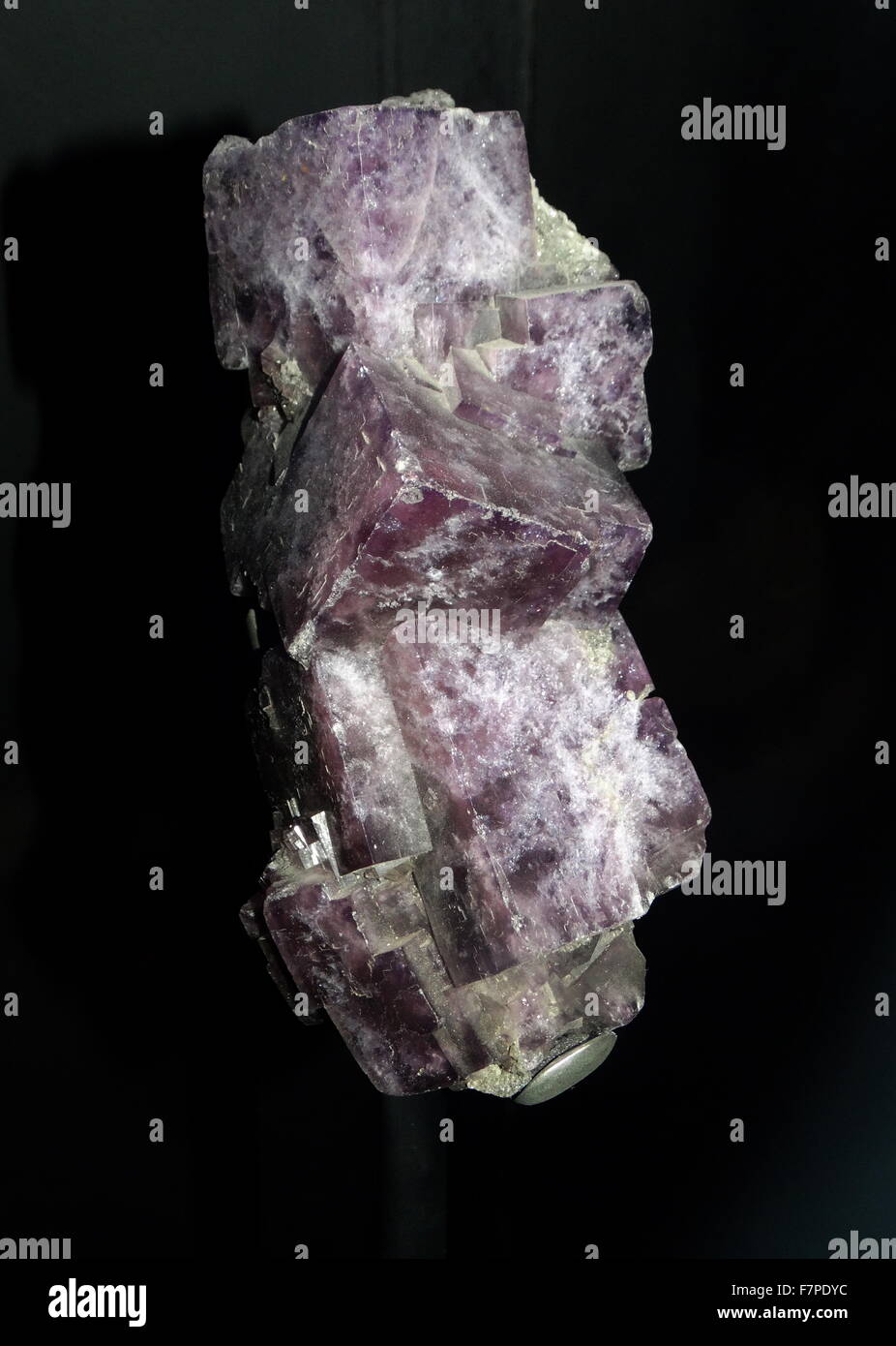 Fluorescent minerals hi-res stock photography and images - Alamy