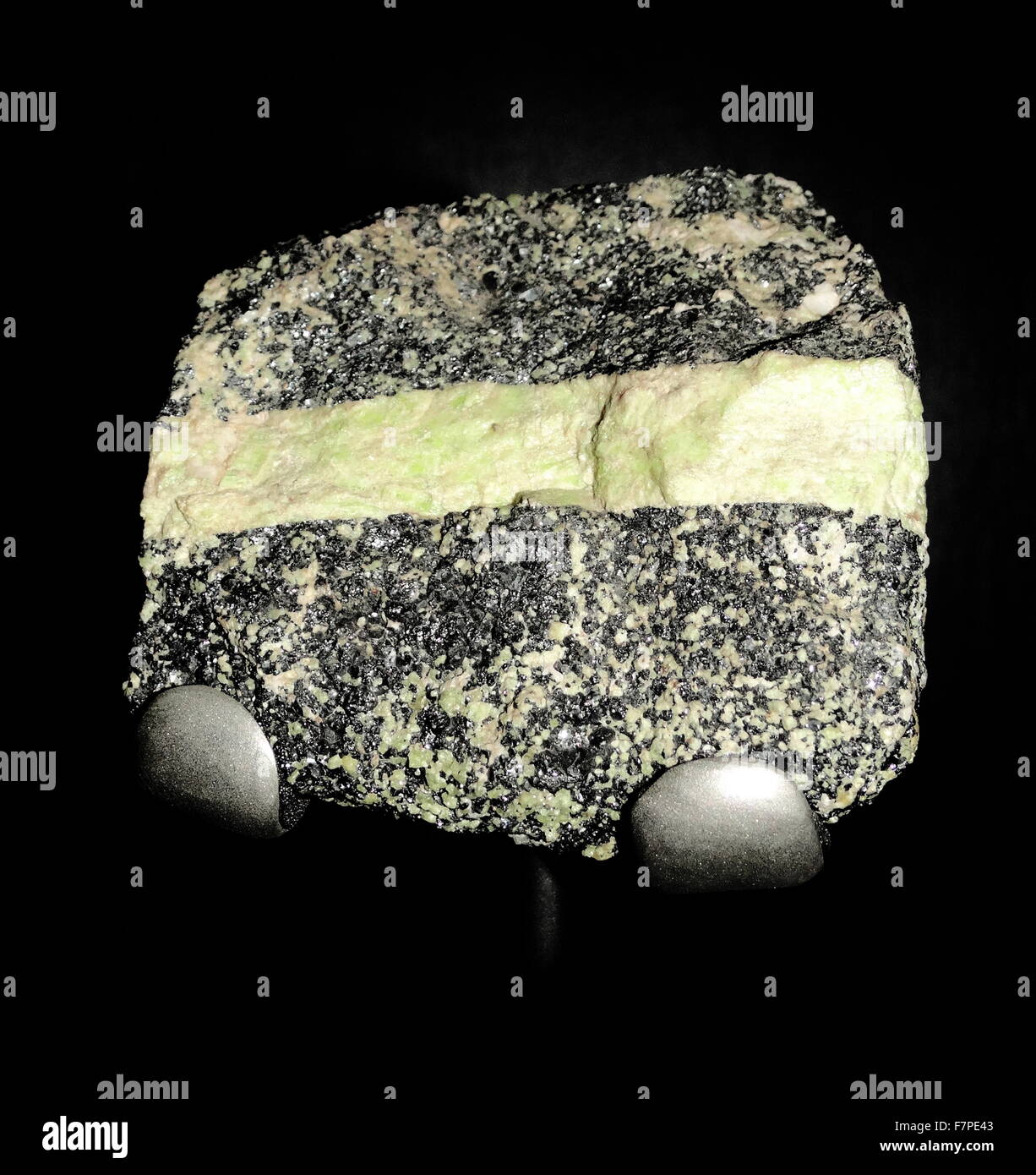 Fluorescent minerals emit visible light when exposed to ultraviolet ...